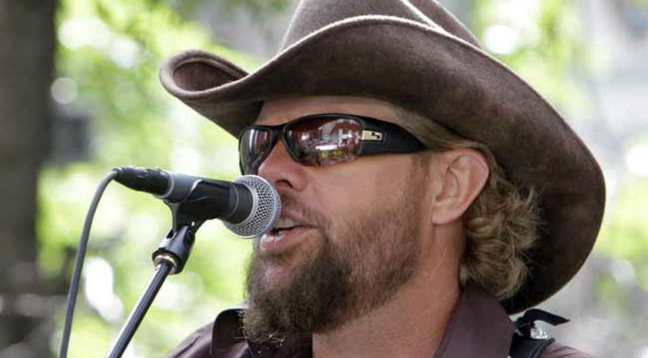 Toby Keith - Wish I Didn't Know Now - Golden Music Playlists