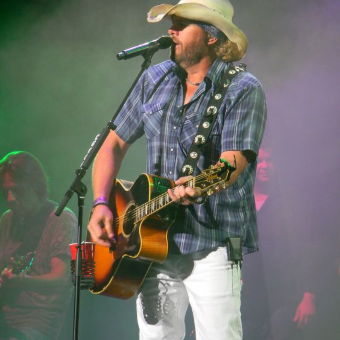 Toby Keith - I Love This Bar - Golden Music Playlists